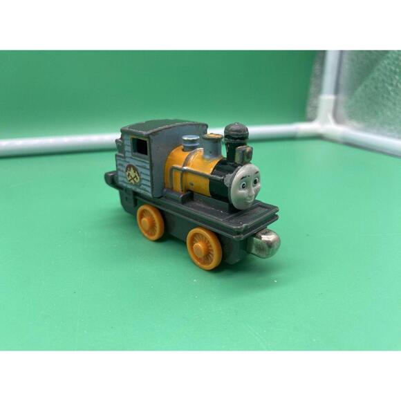 Mattel | Toys | Dash Diecast Mattel Railway Thomas The Train Tank ...